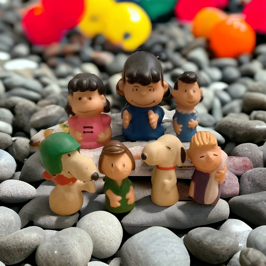 Lot of 7, Peanuts Characters, Finger Puppets, United Feature Syndicate ...