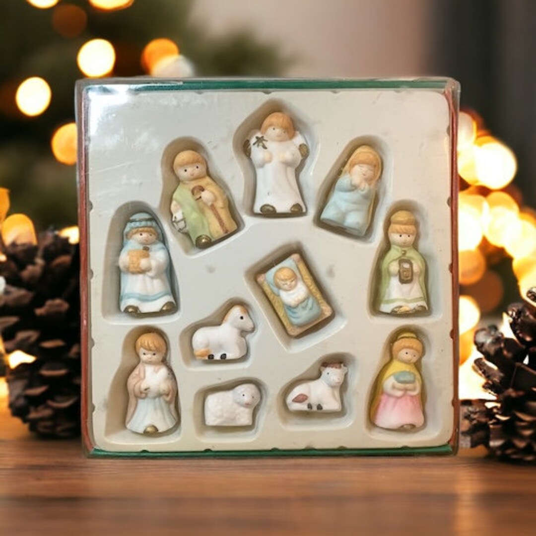 Miniature Nativity Set, Porcelain, Vintage 1993, 11 Character Nativity ...