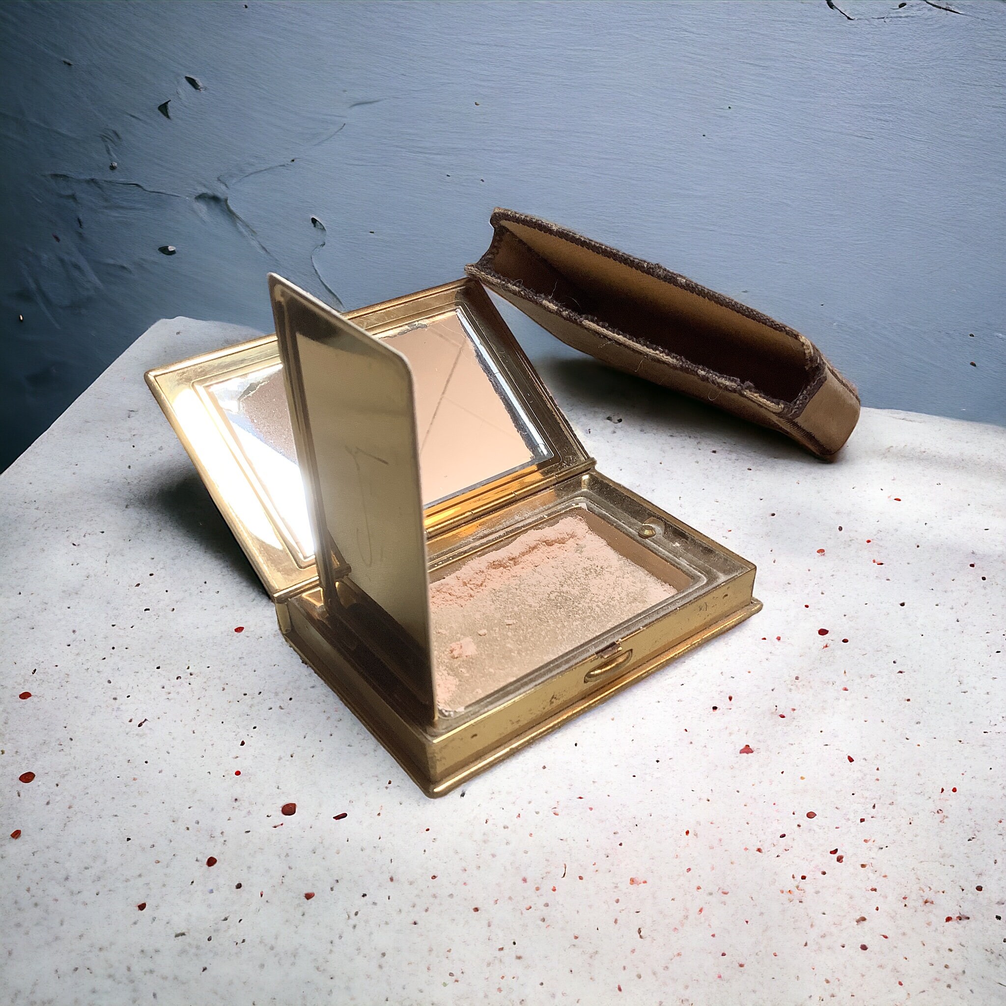 Vintage 1940s Coty Compact, Original Protective Sleeve, Coty Makeup ...