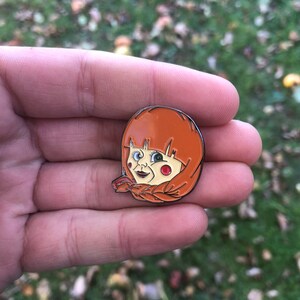 THE CONJURING - ANNABELLE Face Enamel Metal Pin Badge - Etsy