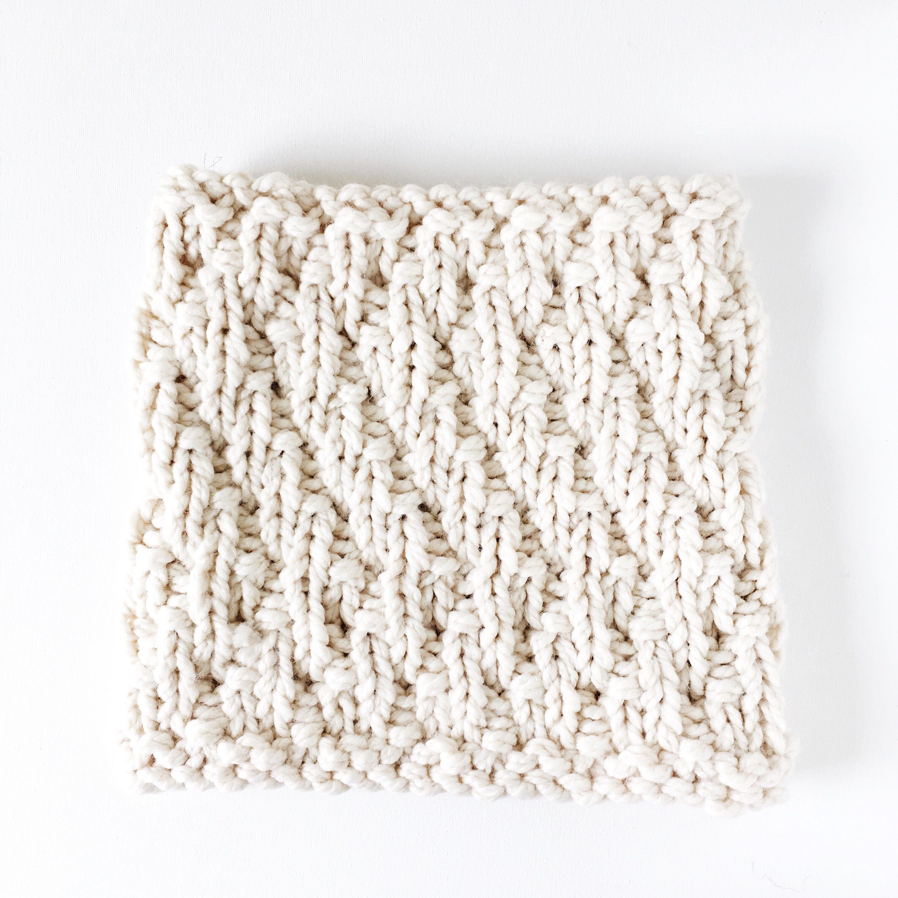 KNITTING PATTERN Reversible Chunky Textured Knit Infinity - Etsy UK