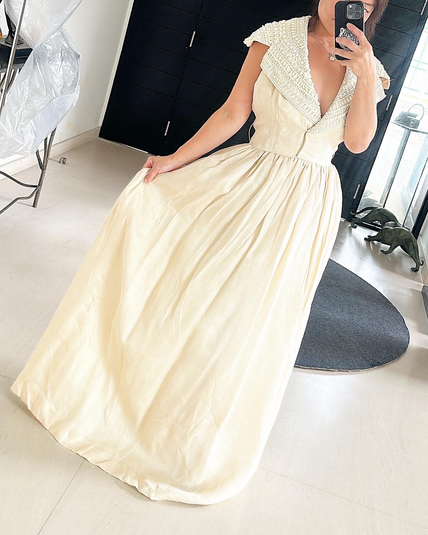 Amazing Beaded Collar Victor Costa Gown - Etsy