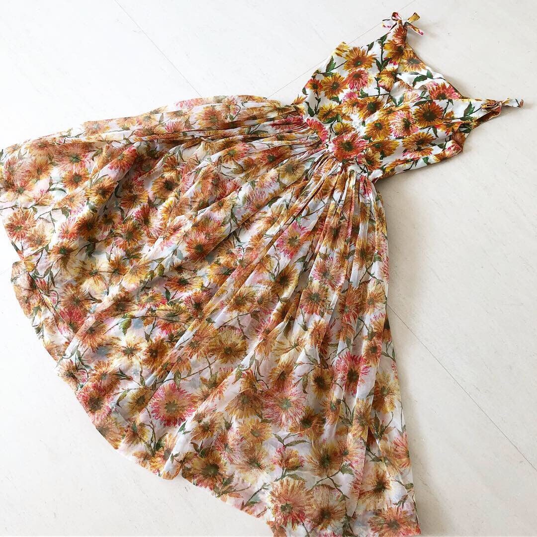 Beautiful Doris Dodson Daisies Sundress - Etsy