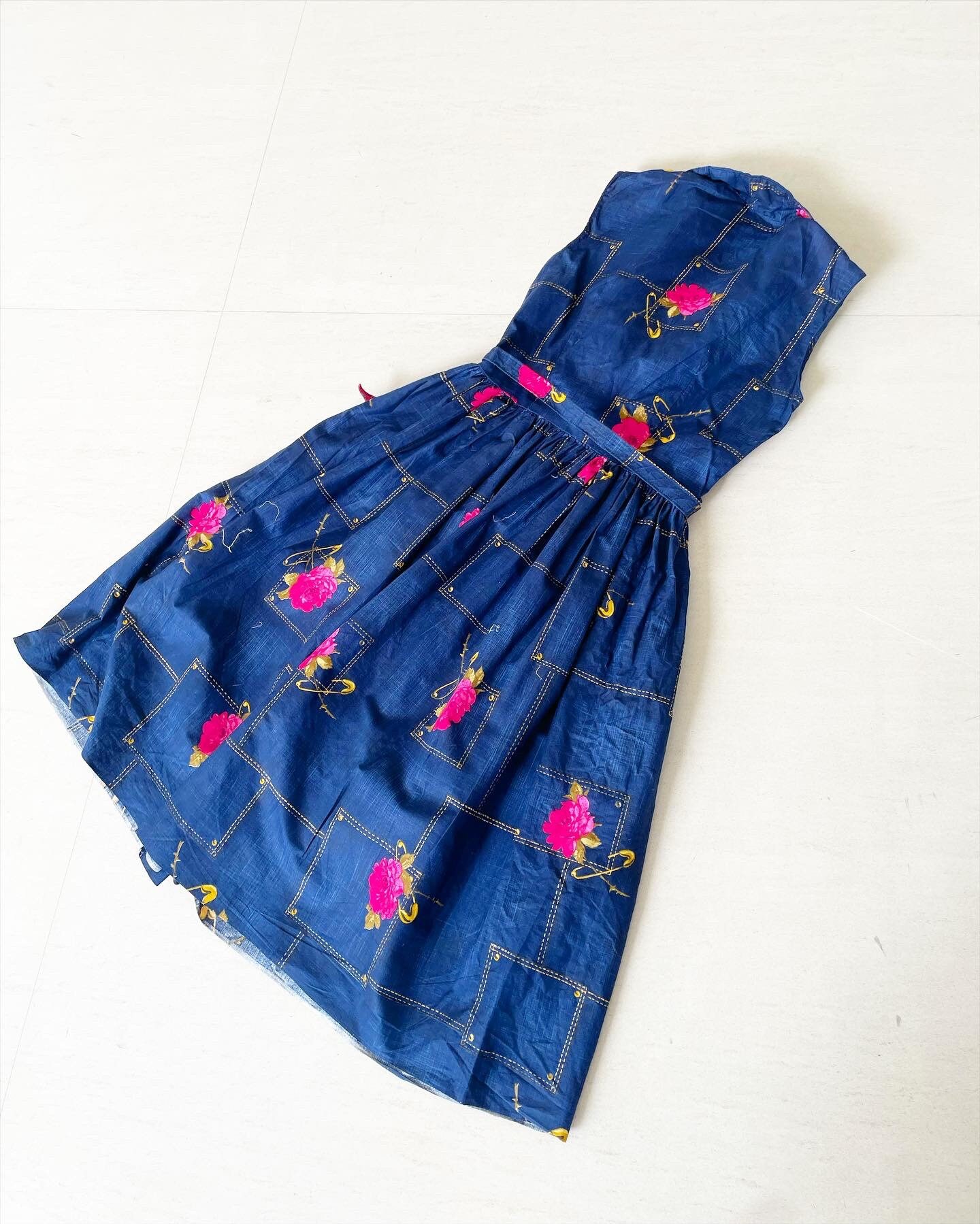 Gorgeous Rose and Safety Pin Novelty Print Dress - Etsy