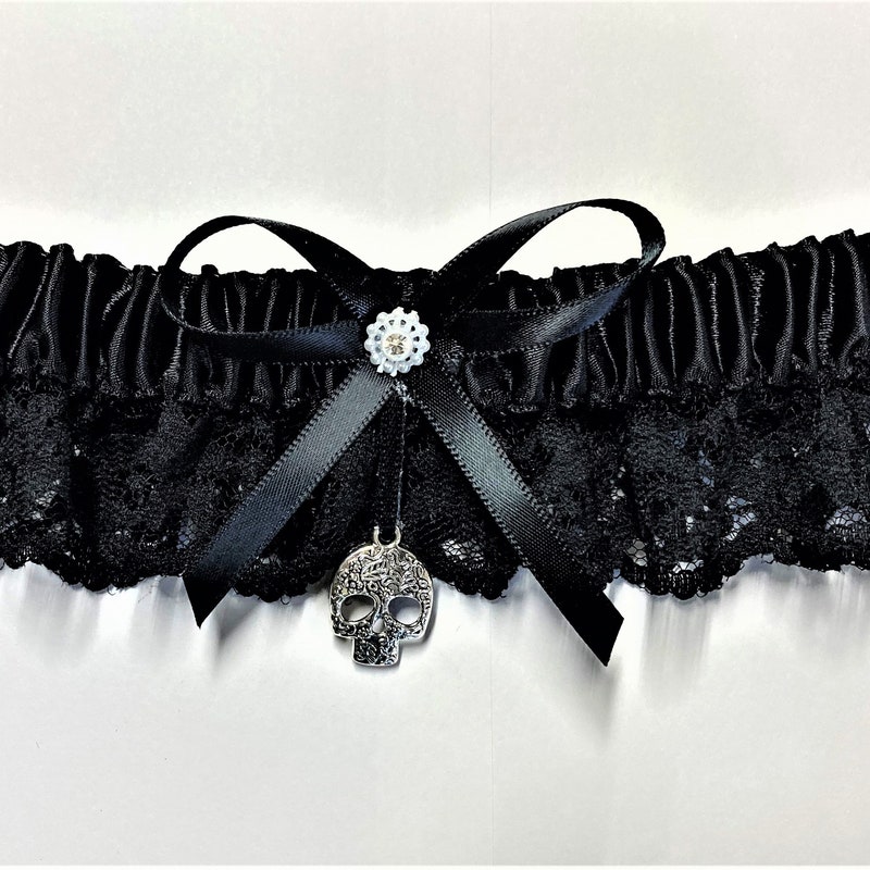 Garter - Etsy