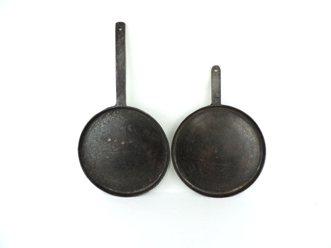 French Antique Set of 2 Cast Iron Griddle N.7, Antique Primitive ...