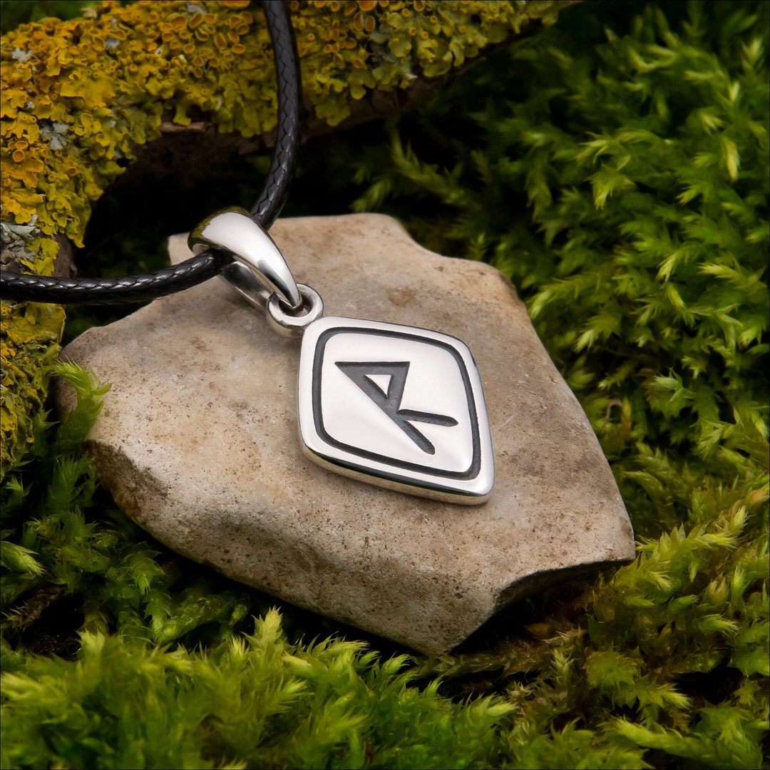 Raido Rune Pendant Viking Runes Silver Necklace Norse Runes Jewelry ...