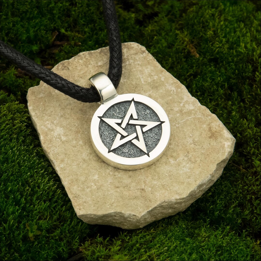 Inverted Pentagram Necklace Silver Pentacle Necklace Pentagram Amulet ...