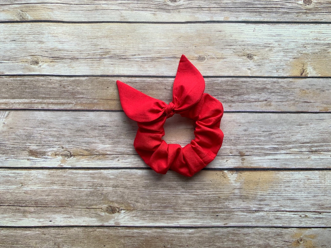Solid Red Scrunchie With Bow/ Red Scrunchie/ Christmas Scrunchie ...