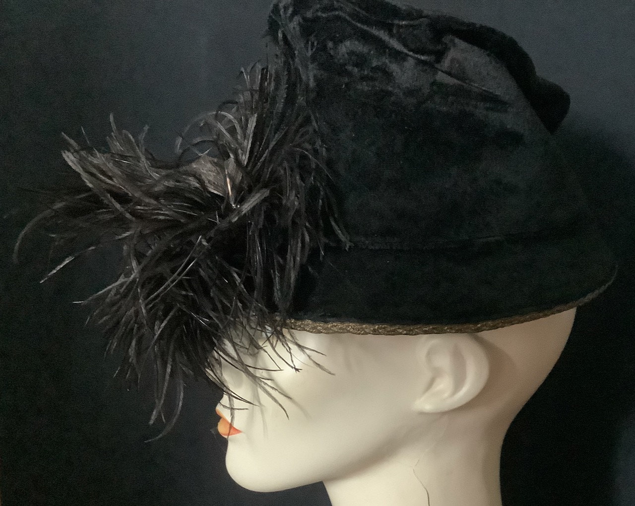 Vintage 1940s Ladies Black Hat With Feather - Etsy