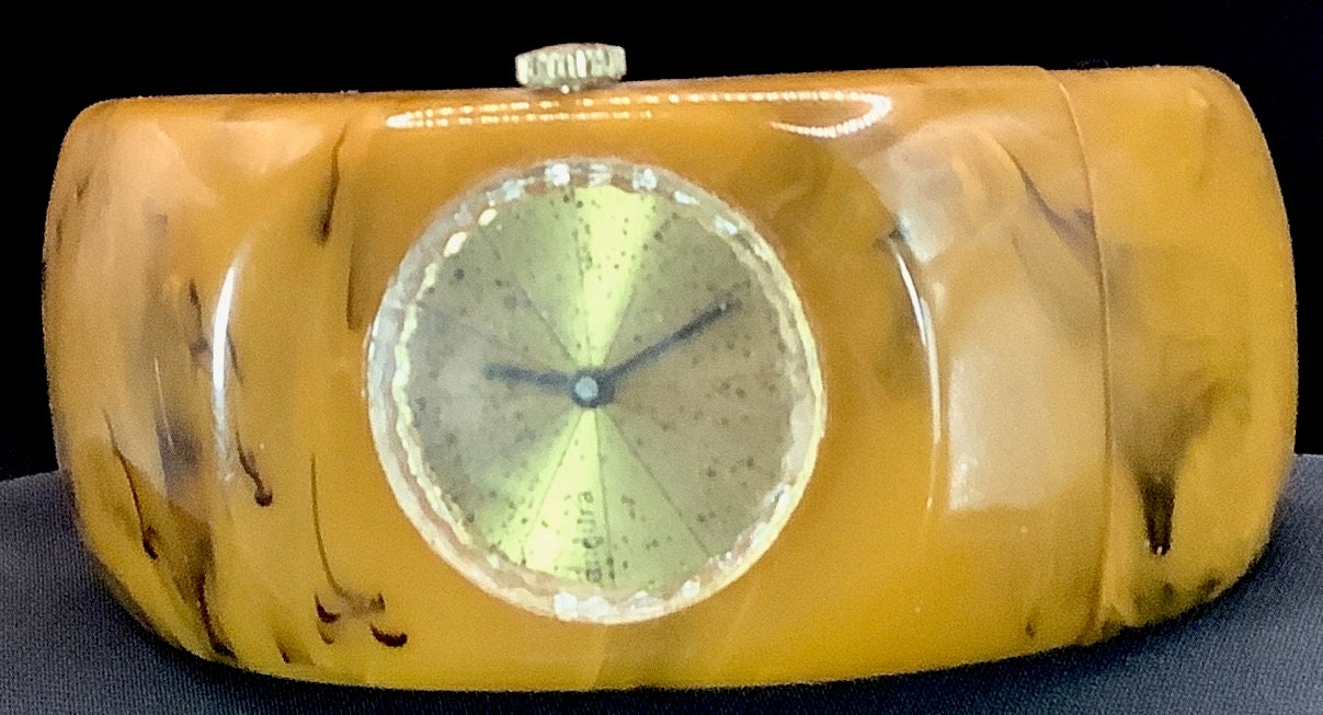 Vintage 1950s Bakelite Bracelet With Watch - Etsy