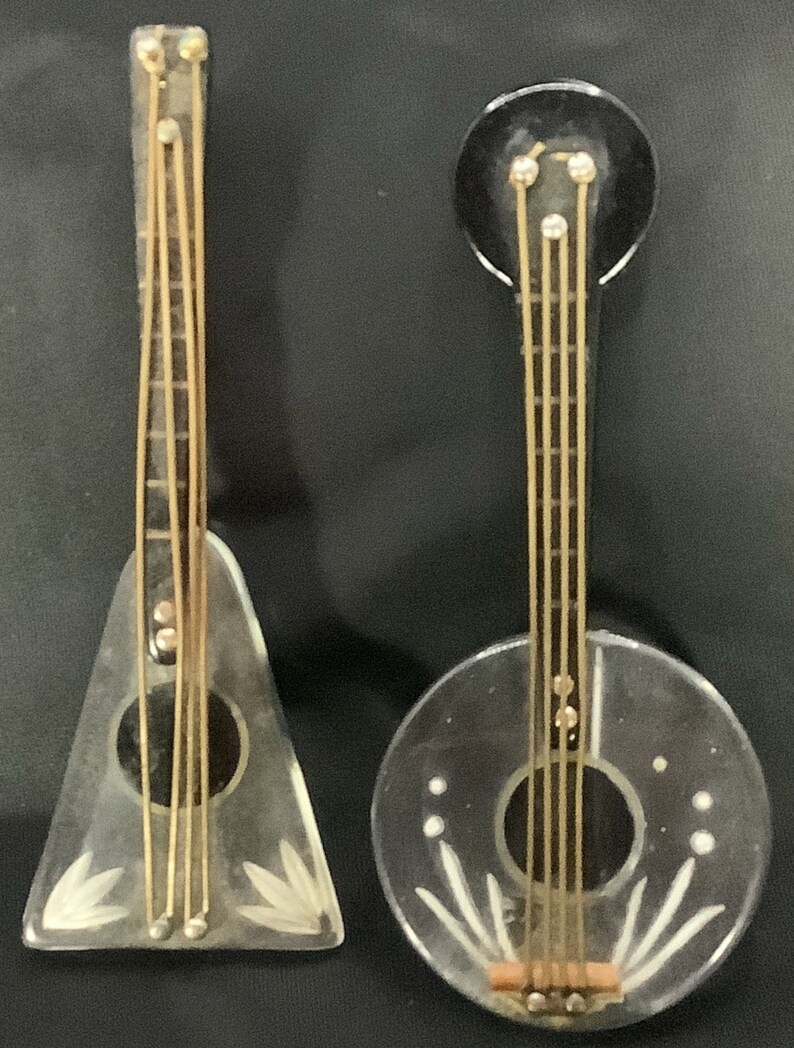 Vintage 1950s Lucite Banjo and Lute Pins-brooches - Etsy
