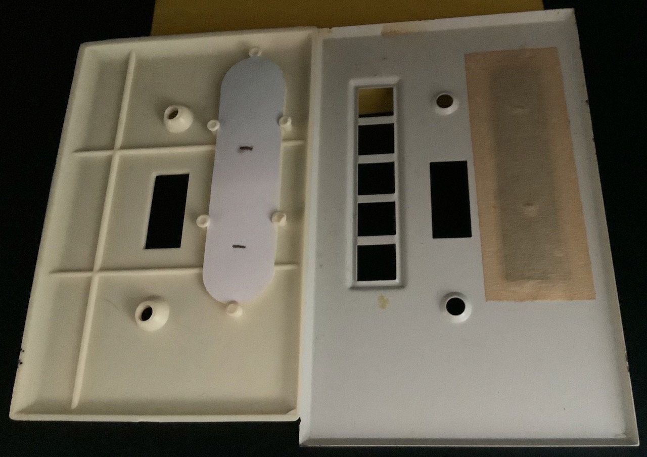 Vintage 1950s Wall Light Switch Covers With Thermometer and ...