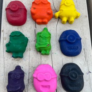 Minion Crayons //minion Gift Ideas // Minion Birthday // Minion Party ...