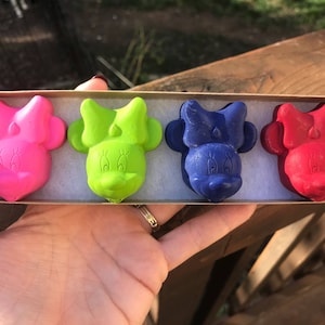 Minnie Birthday // Minnie Crayon Box // Minnie Crayons // Minnie Mouse ...