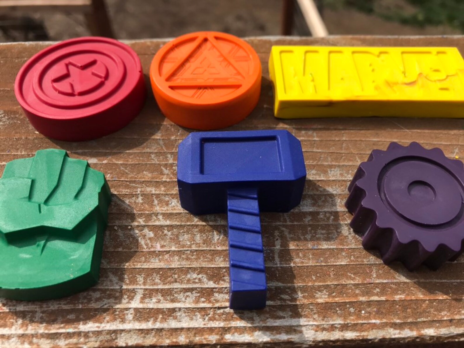 Avenger Crayons // Marvel Crayons // Hulk Crayons // Ironman Crayons ...