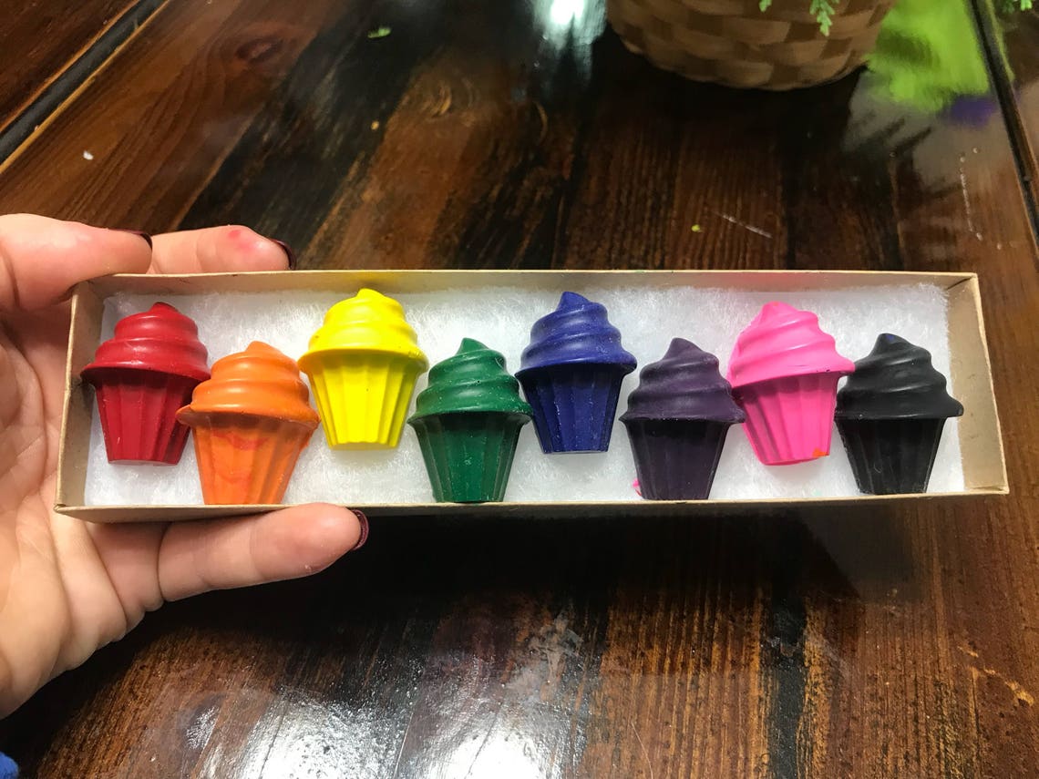 Cupcake Crayons // Kids Crayon Boxes // Birthday Thank You - Etsy