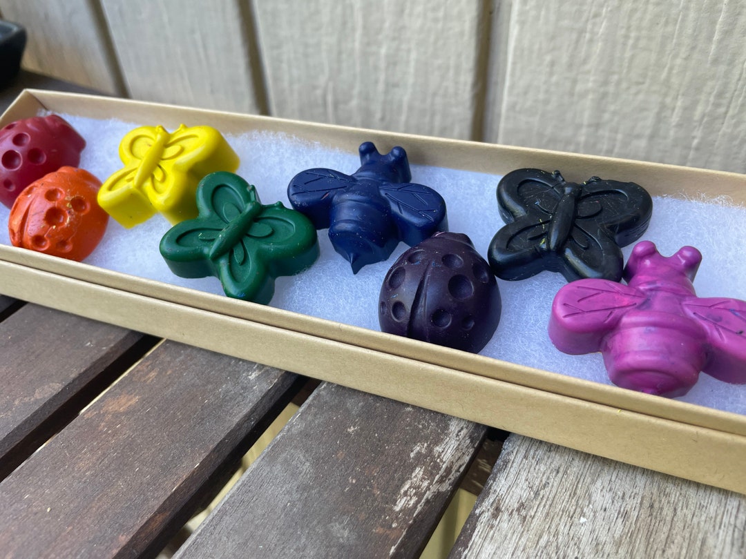 Garden Crayon Box // Bug Crayons // Bug Crayon Box // Garden Crayons ...