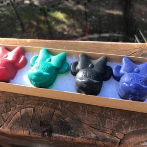 Minnie Birthday // Minnie Crayon Box // Minnie Crayons // Minnie Mouse ...