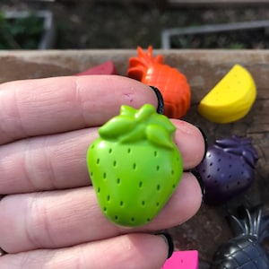 Fruit Crayons // Fruit Party Favors // Crayon Party Favors // Fruit ...