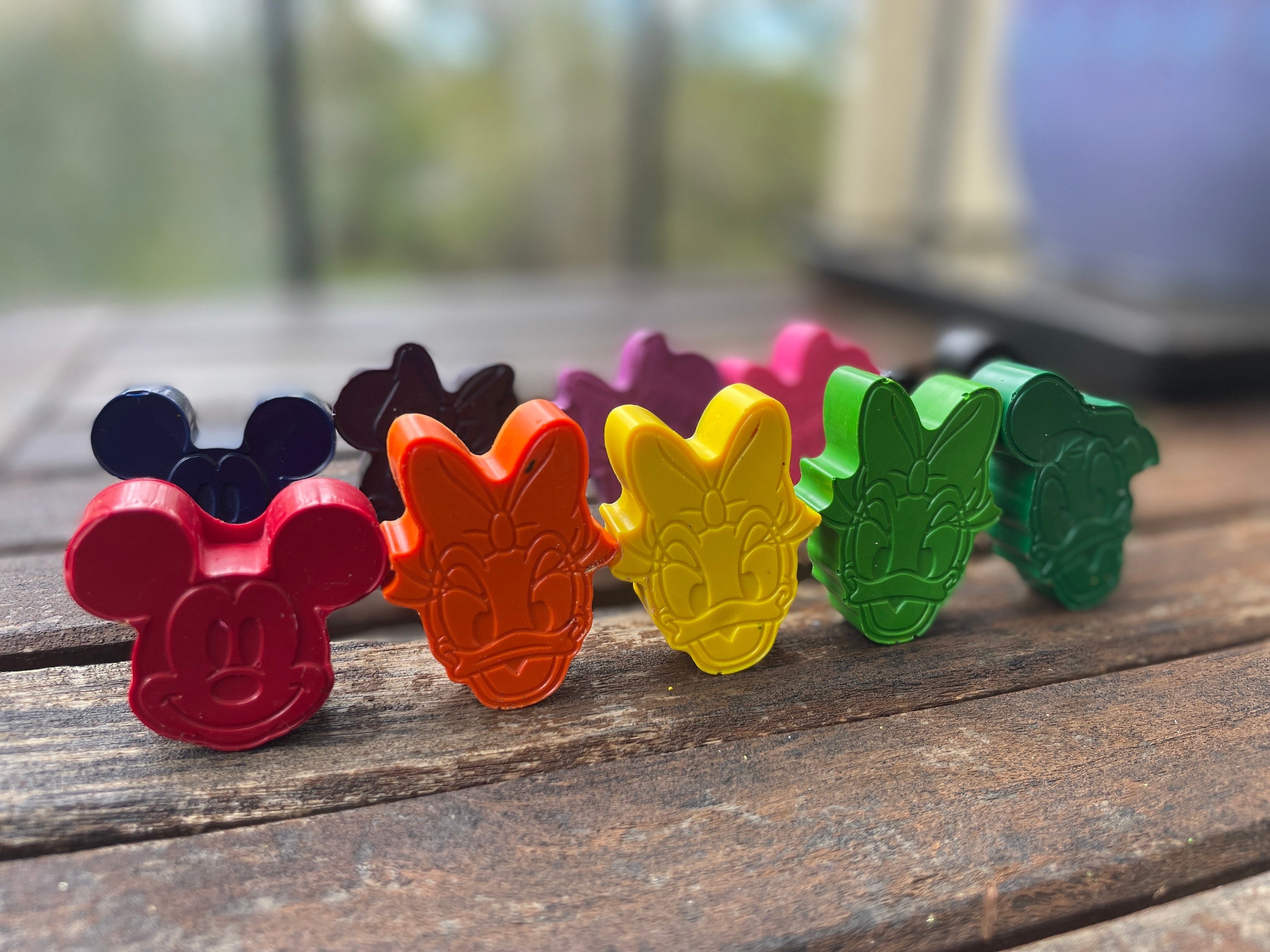 Mickey Mouse Clubhouse Crayons // Disney Junior // Mickey Crayons ...