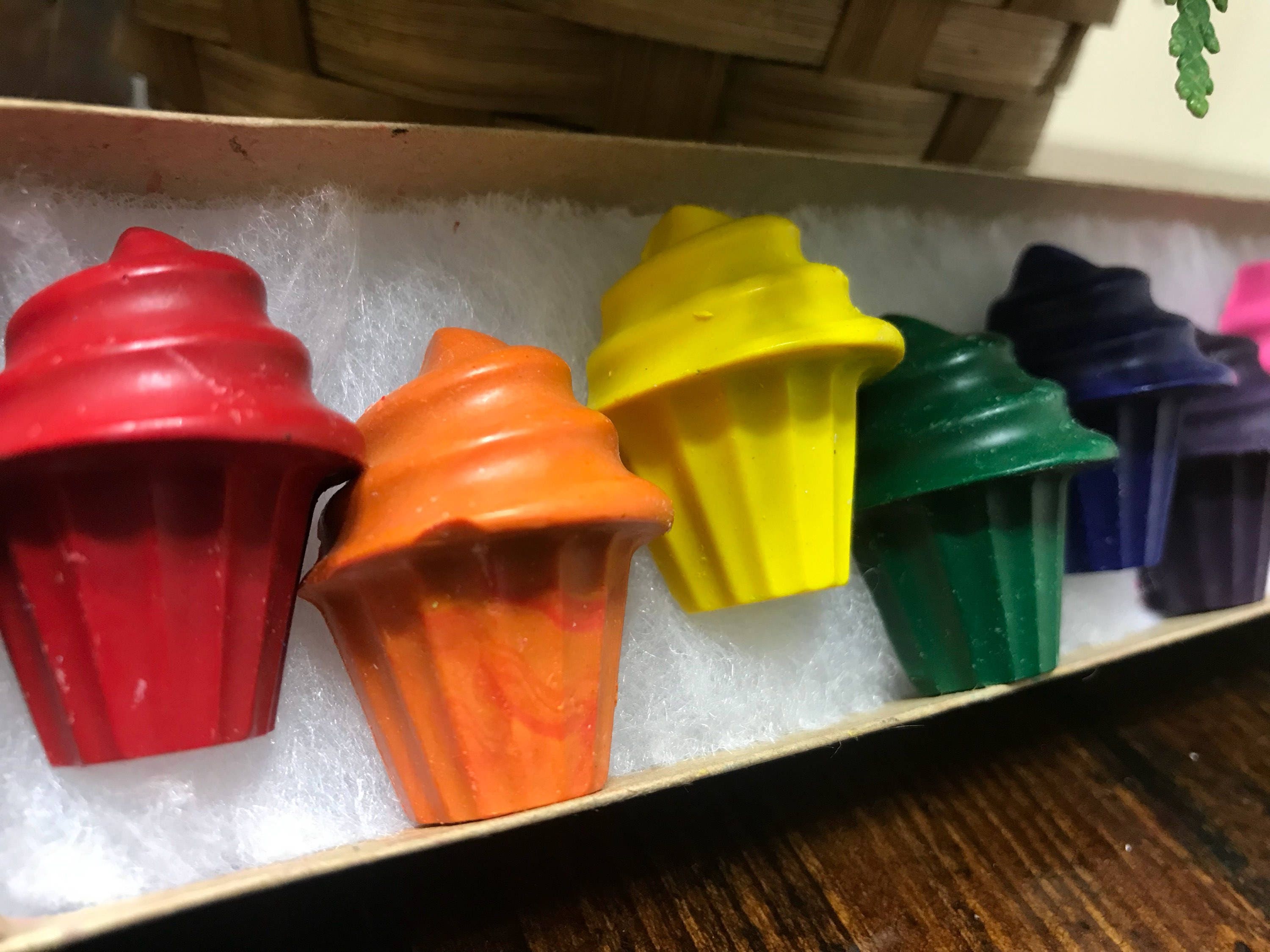 Cupcake Crayons // Kids Crayon Boxes // Birthday Thank You - Etsy