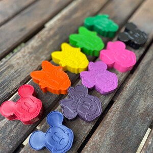 Mickey Mouse Clubhouse Crayons // Disney Junior // Mickey Crayons ...
