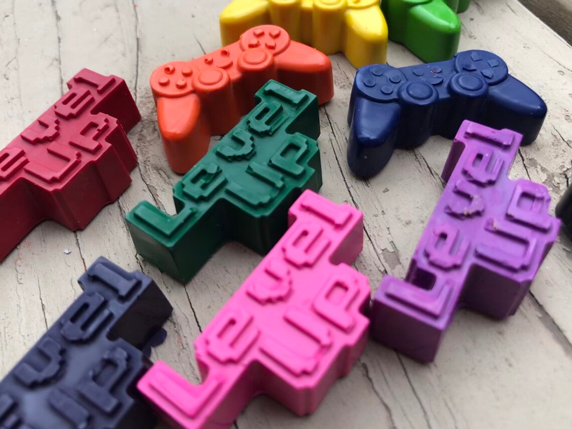 Video Game Crayons // Gamer Crayons // Kids Crayons // Video Game Gift ...