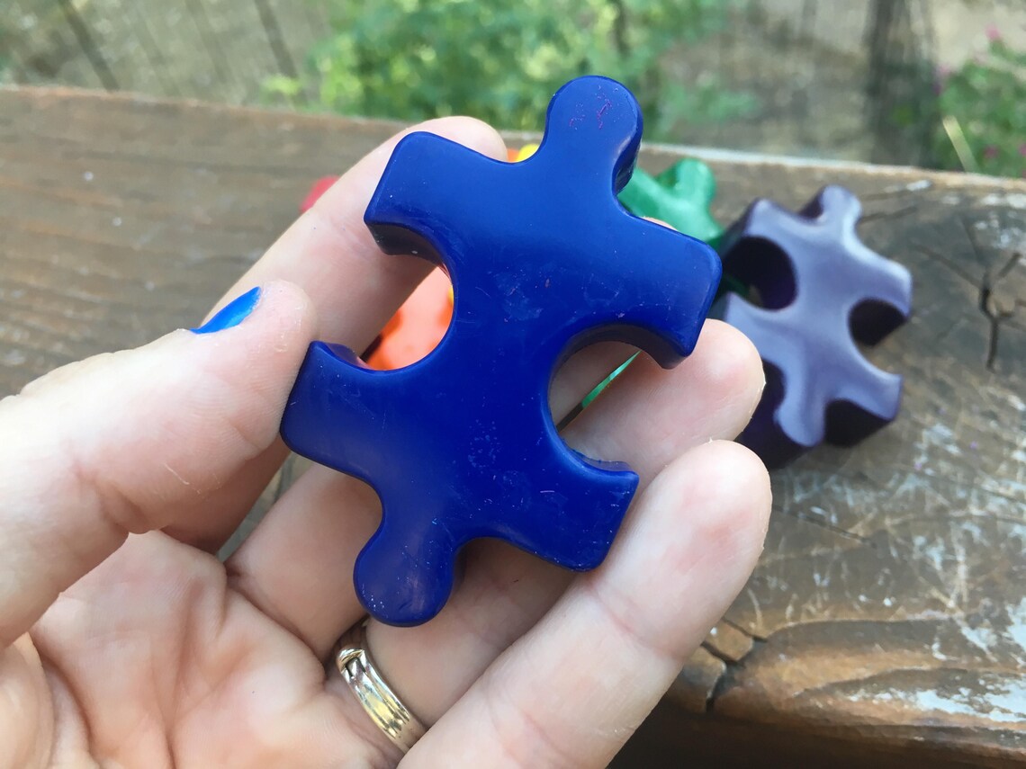 Puzzle PARTY FAVOR Crayons // Autism Awareness Crayons // - Etsy