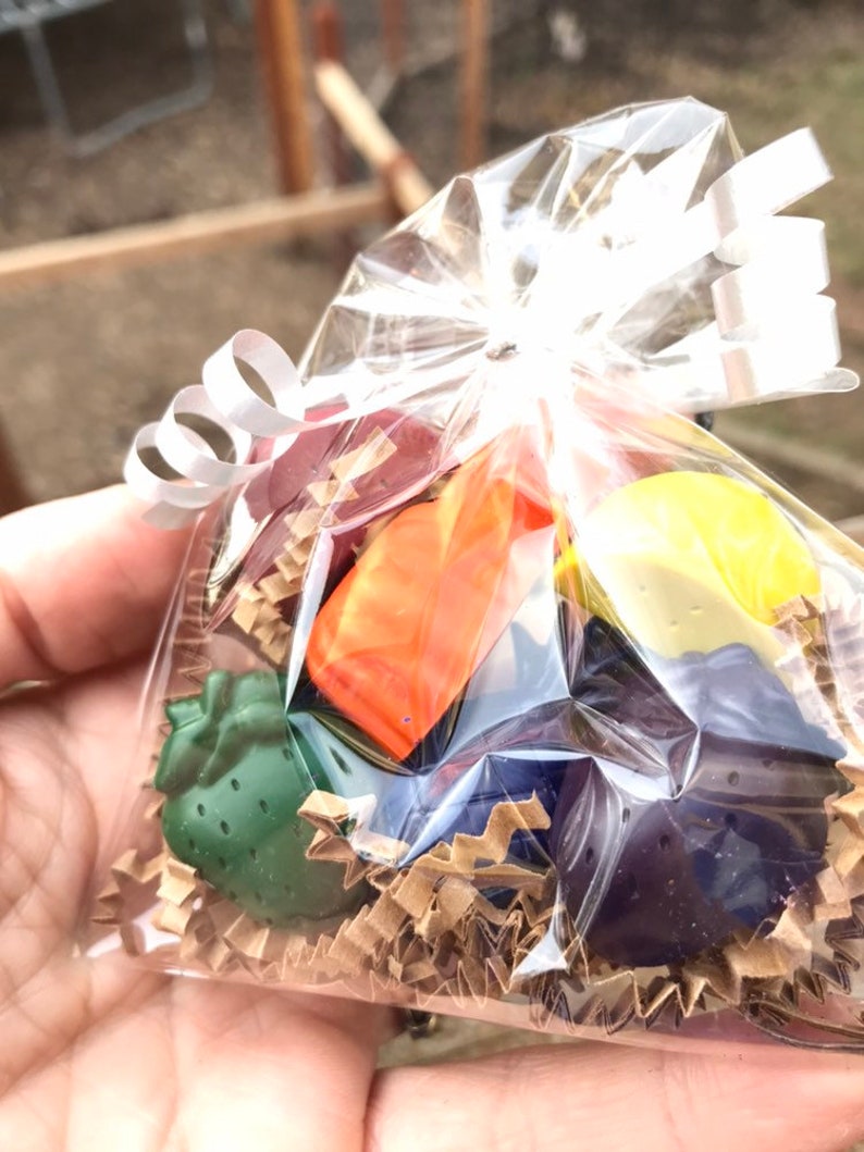 Fruit Crayons // Fruit Party Favors // Crayon Party Favors // | Etsy