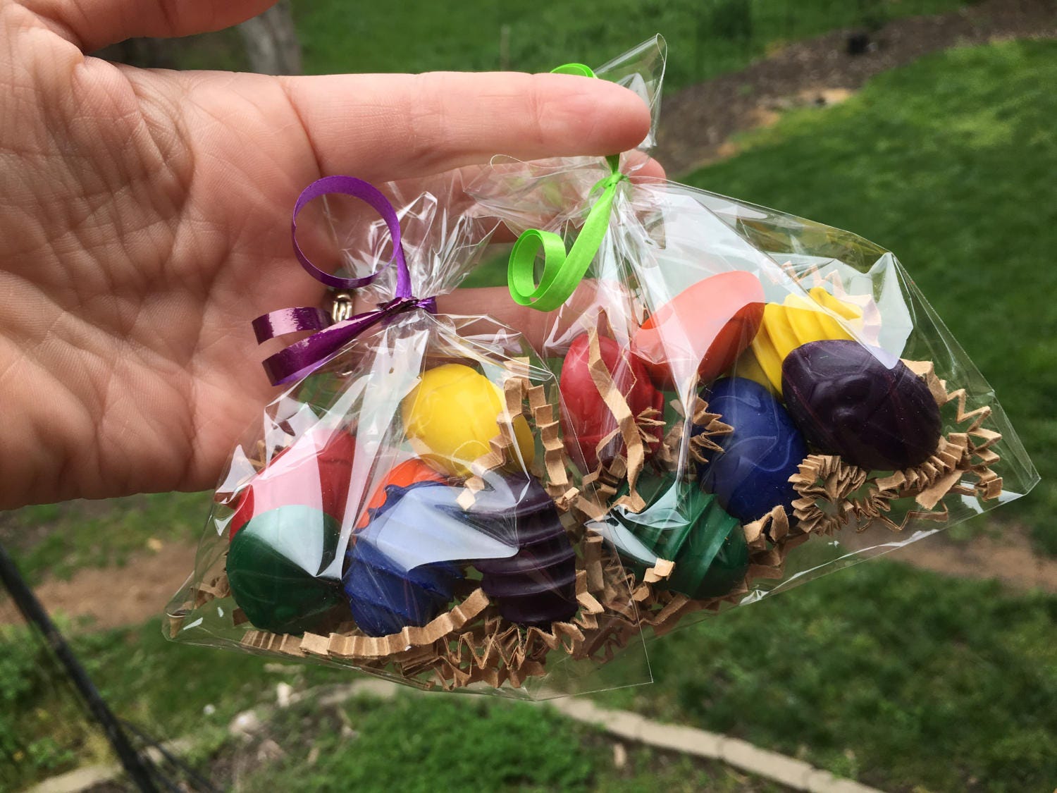 Easter Egg Crayon Favor // Mini Egg Crayons // Crayon Goodie Bag ...