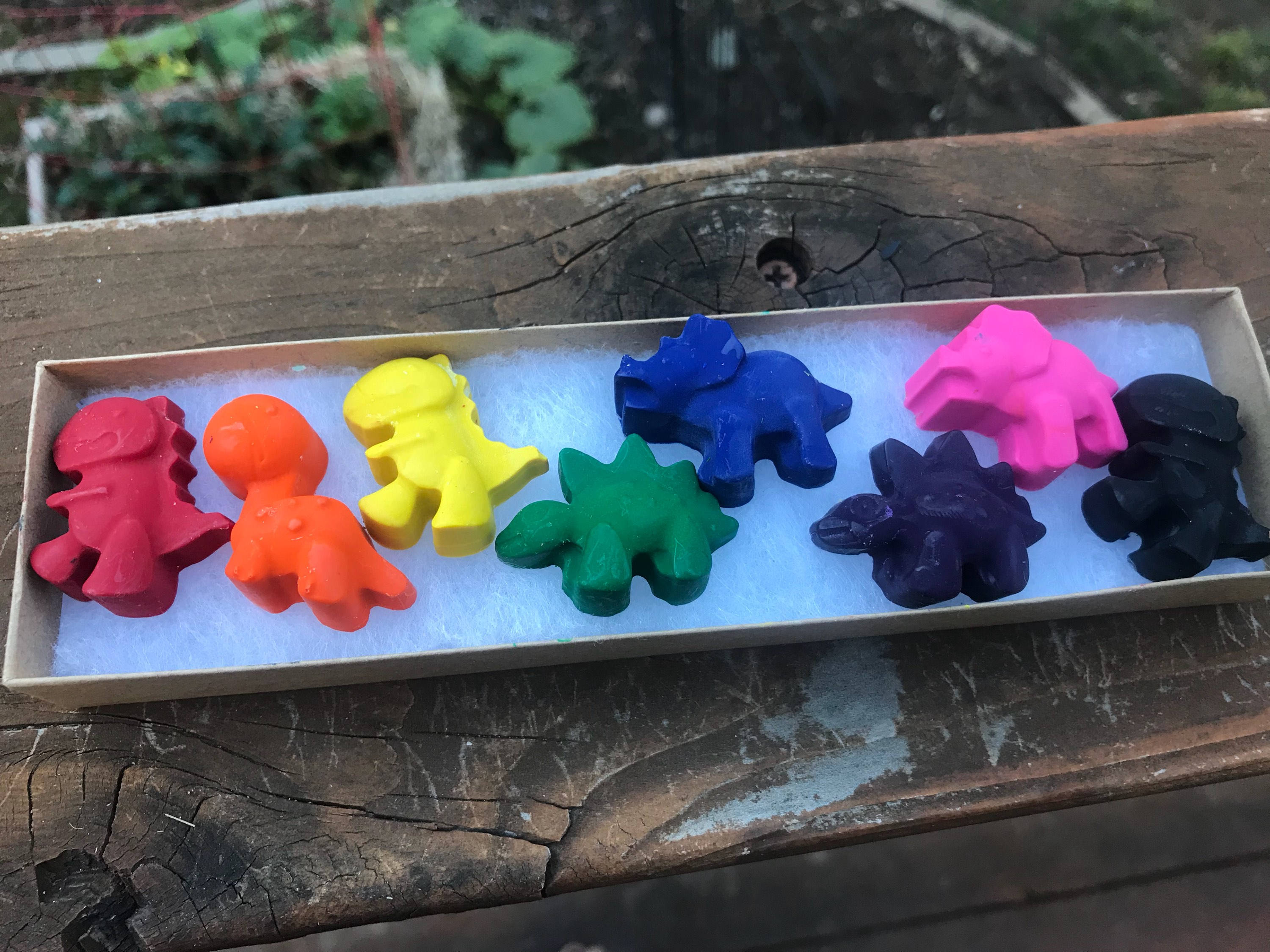 Dinosaur Birthday // Dino Crayons // Kids Gift Idea // Crayon - Etsy