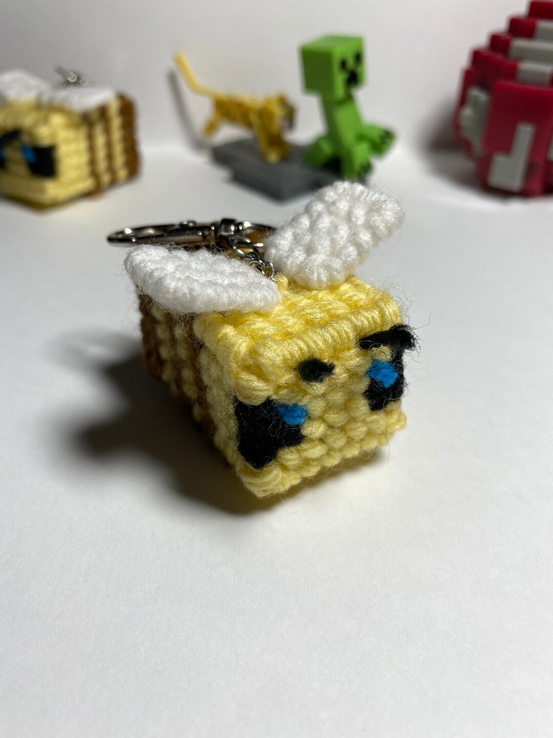 Minecraft Bee Keychain - Etsy