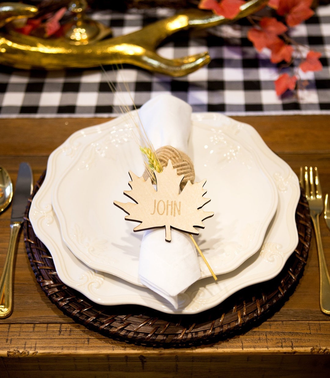 Maple Leaf Place Cards Engraved Wooden Leaf Place Cards for ...