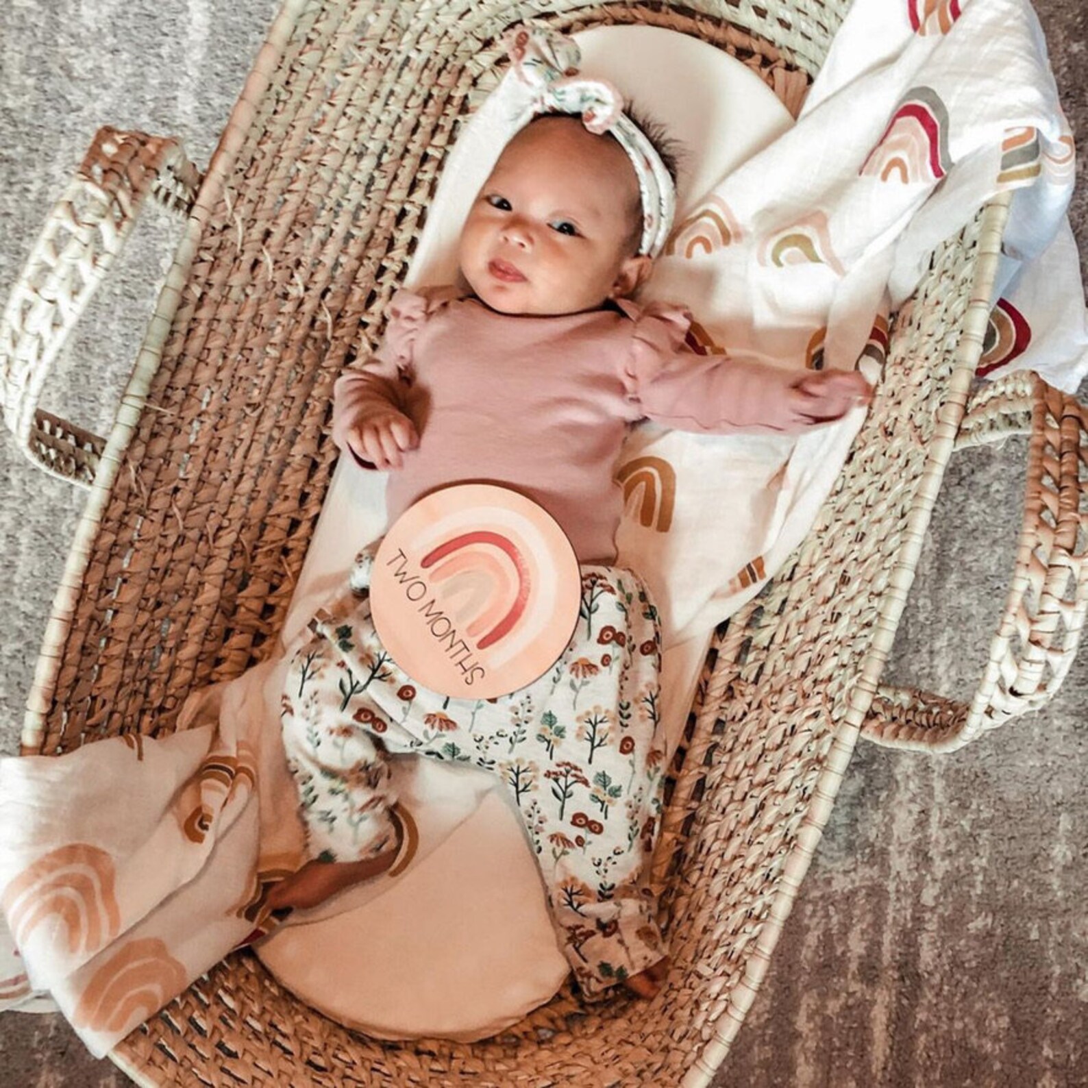 Monthly Baby Circles // SET of 12 Rainbow Discs Milestone Age - Etsy