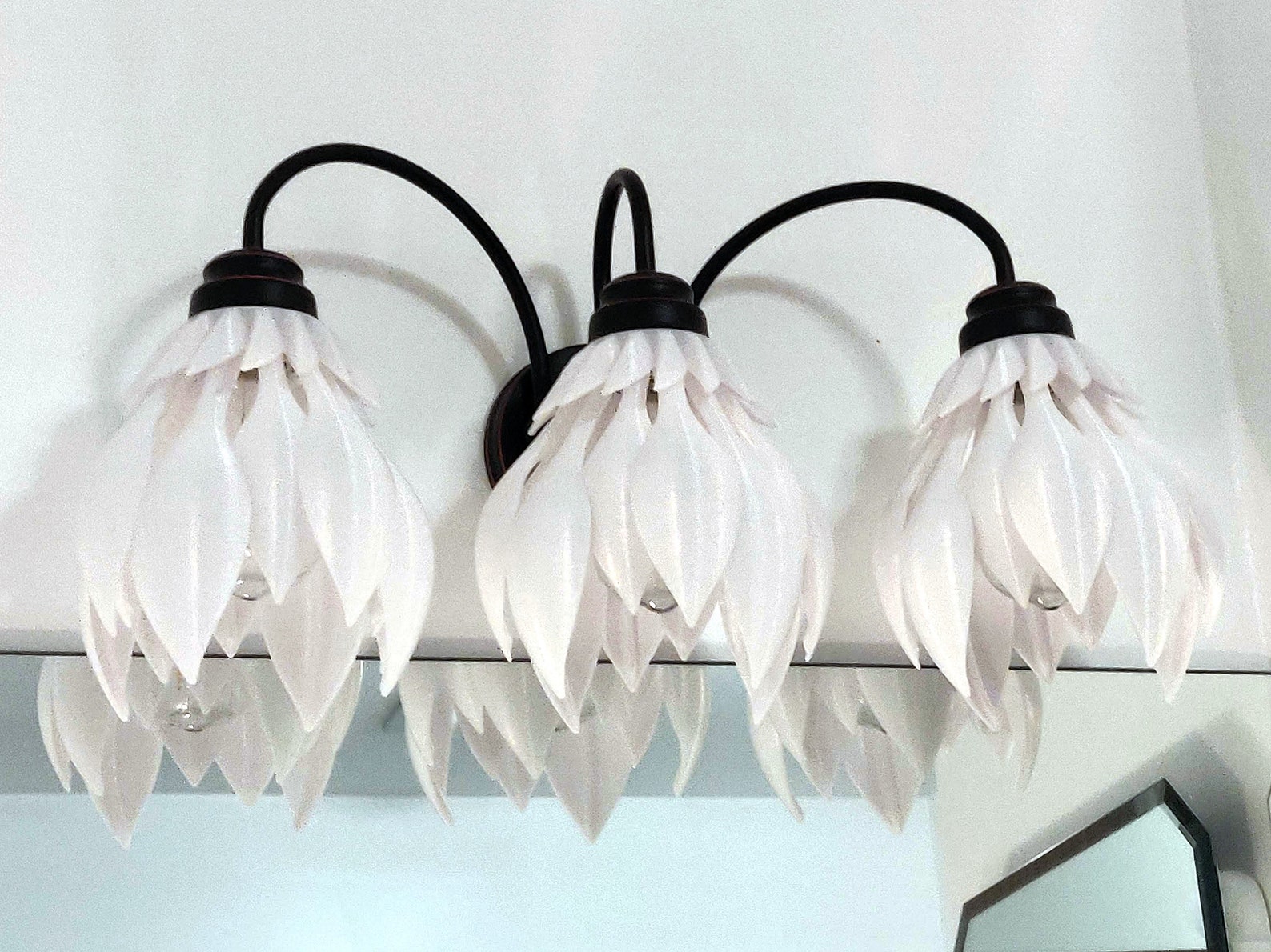 Leaf Flower 3 Light Vanity Fixture by Photon Reef 3D Print | Etsy