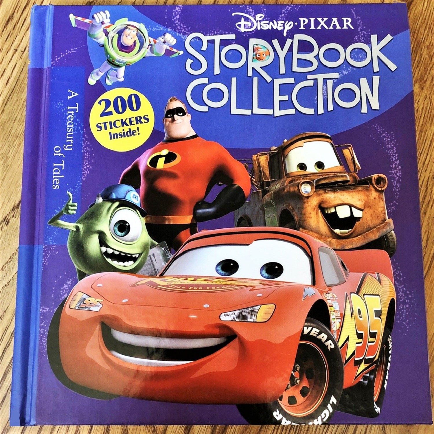 Disney STORYBOOK COLLECTION New Condition Hardcover Book + 200 Stickers ...