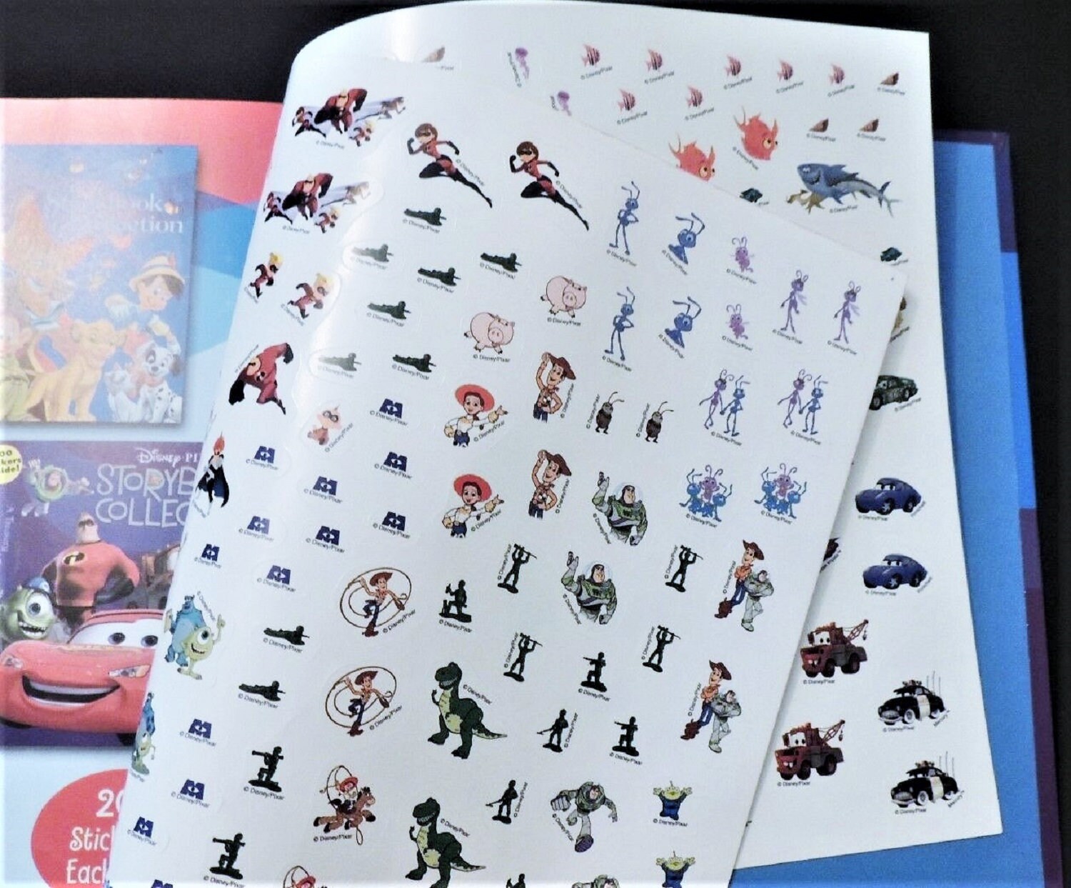 Disney STORYBOOK COLLECTION New Condition Hardcover Book + 200 Stickers ...