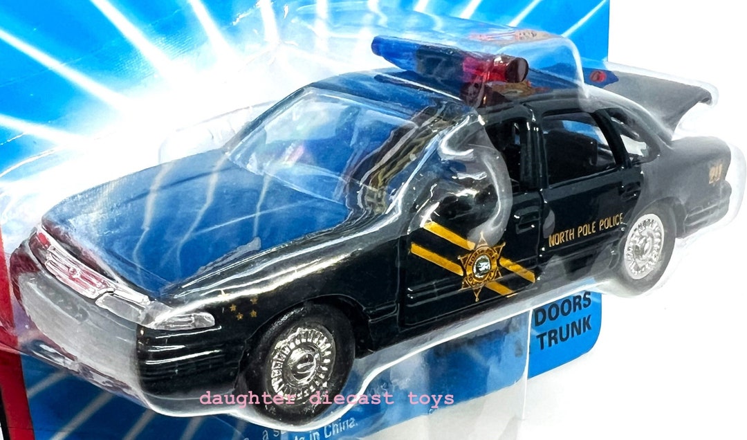 NORTH POLE POLICE Car - Ford Crown Victoria-mint Conidtion/factory ...
