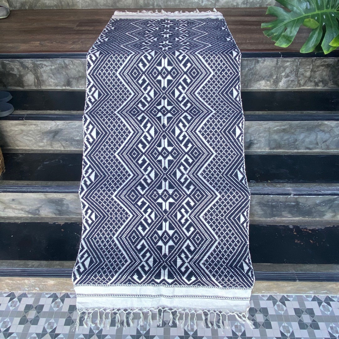 The Tai Lua Tribal Fabric, Naga Blanket ,ethnic Naga Hand Loomed Woven ...