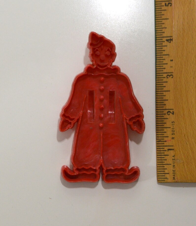 Vintage DOMAR CIRCUS CLOWN Cookie Cutter | 1948 4" Red Marbled Plastic ...