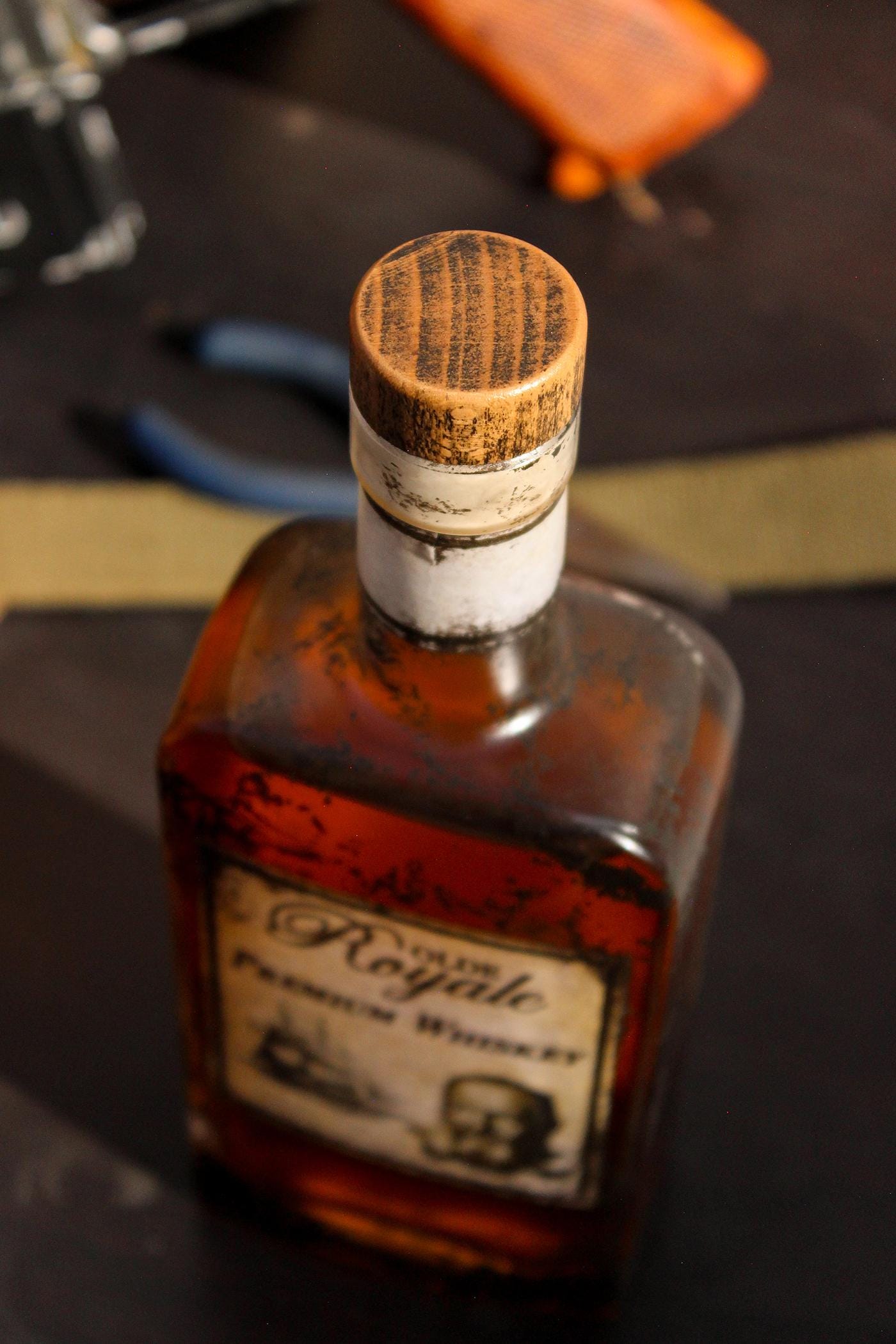 Fallout 3/ Fallout: New Vegas Whiskey Bottle Replica - Etsy