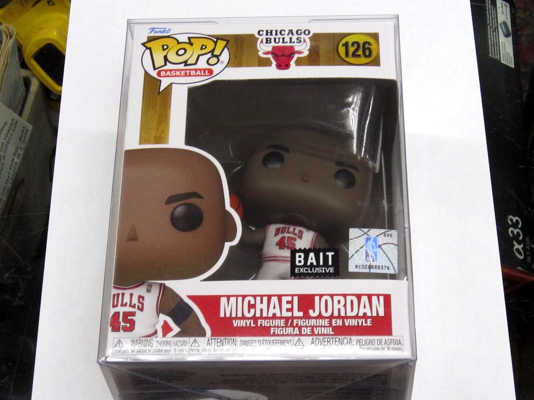 Michael Jordan Funko Pop! #126 — Chicago Bulls #45 Jersey — BAIT ...
