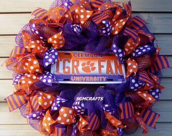 Deco Mesh Wreaths Bows and Illuminated Glass Blocks by SGMCRAFTS