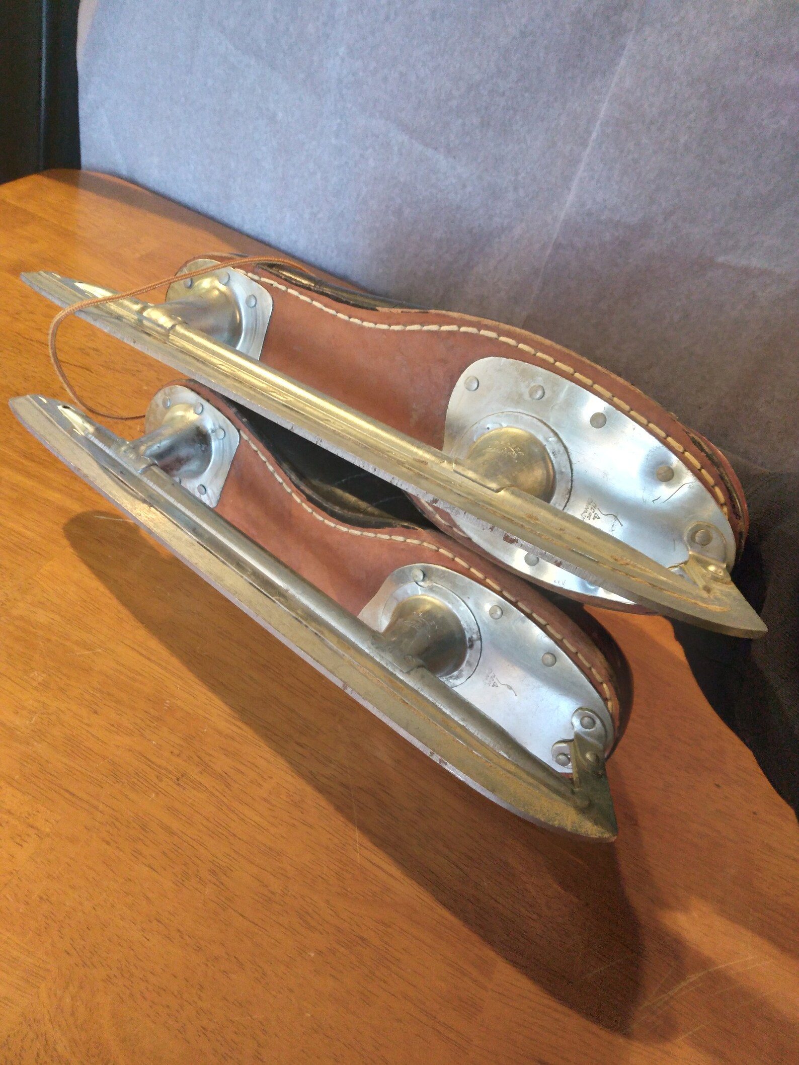 Vintage Mens Two Tone Beaver Canadian Racing Ice Skates Men's 10 FREE ...