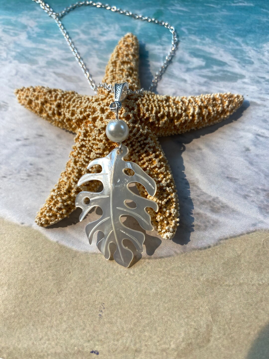 Aloha Monstera Leaf White Mother of Pearlwith a Pearl - Etsy