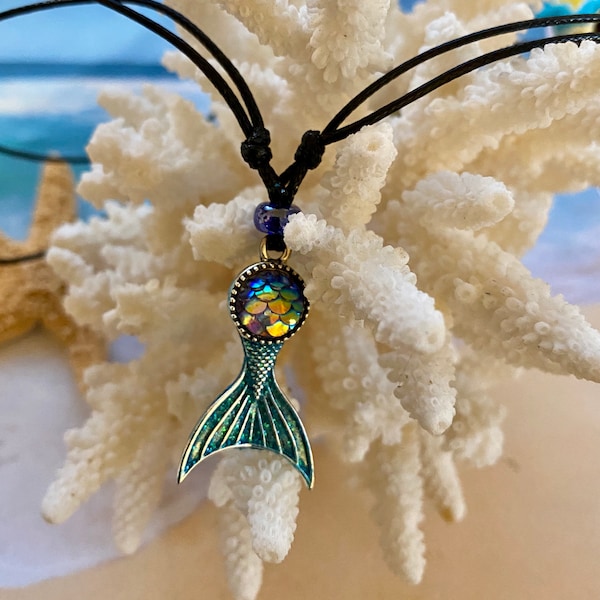 Mermaid Tail Pendant - Etsy