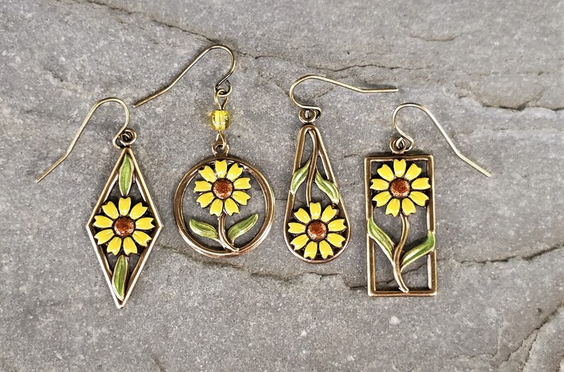 Hand Painted Black Eyed Susan Earrings: Brass Flower Charm Jewelry - Etsy
