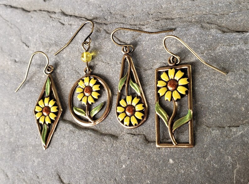 Hand Painted Black Eyed Susan Earrings: Brass Flower Charm Jewelry - Etsy