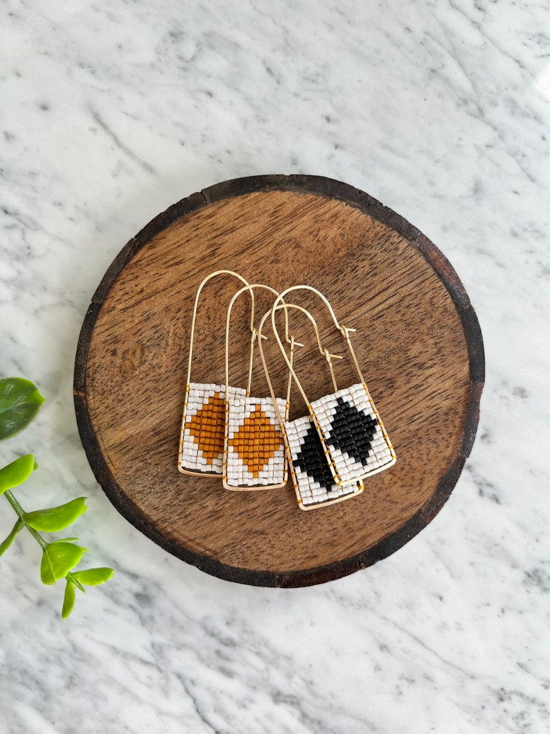 Black and White Beaded Earrings Beaded Diamond Pattern | Etsy